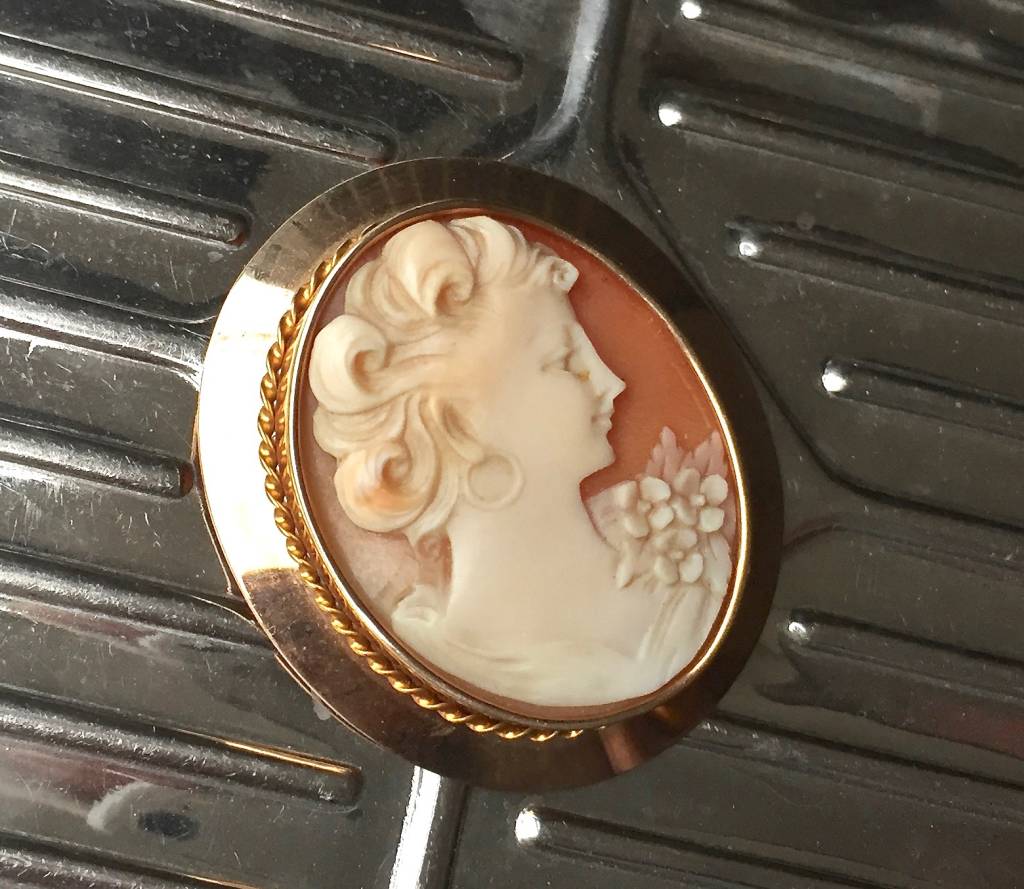 CAMEEKORU | Antiikkiliike Wanha Elias