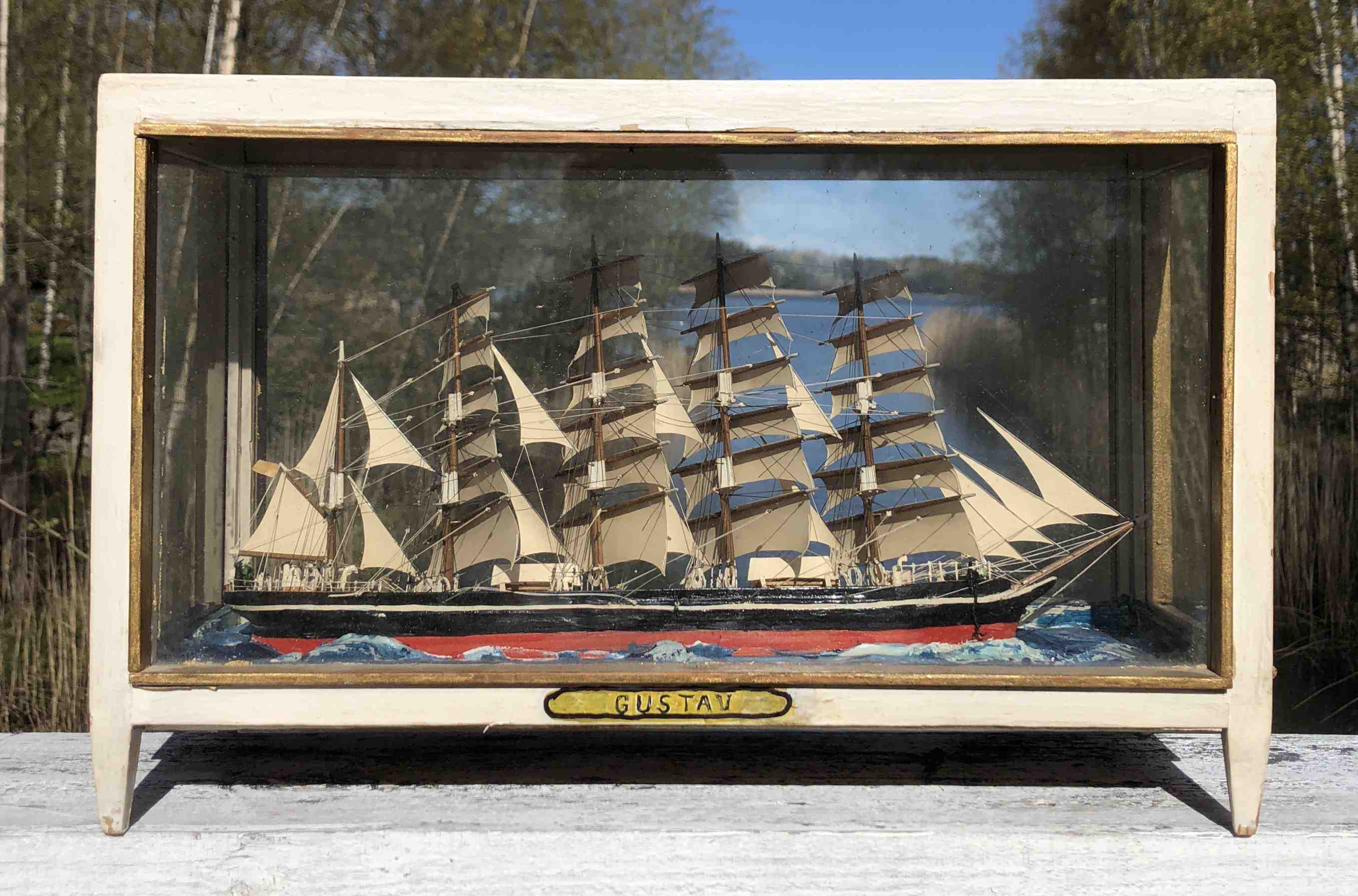 LAIVAN PIENOISMALLI GUSTAV | Antiikkiliike Wanha Elias