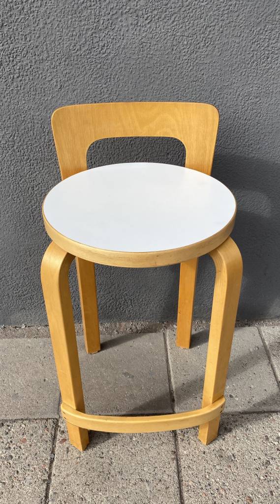 ARTEK BAARIJAKKARA | Antiikkiliike Wanha Elias