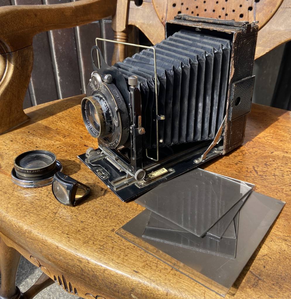 PALJE KAMERA | Antiikkiliike Wanha Elias