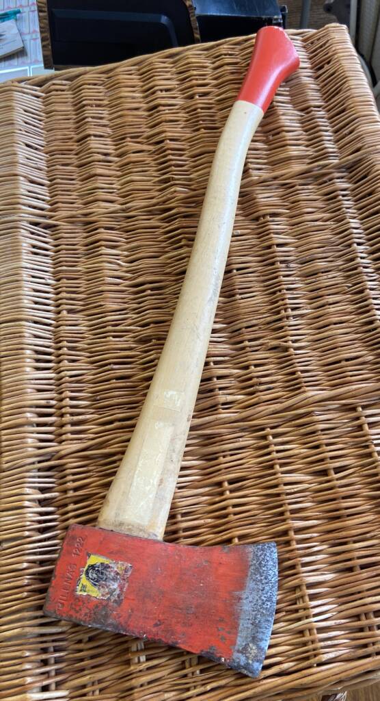 BILLNÄS KIRVES | Antiikkiliike Wanha Elias