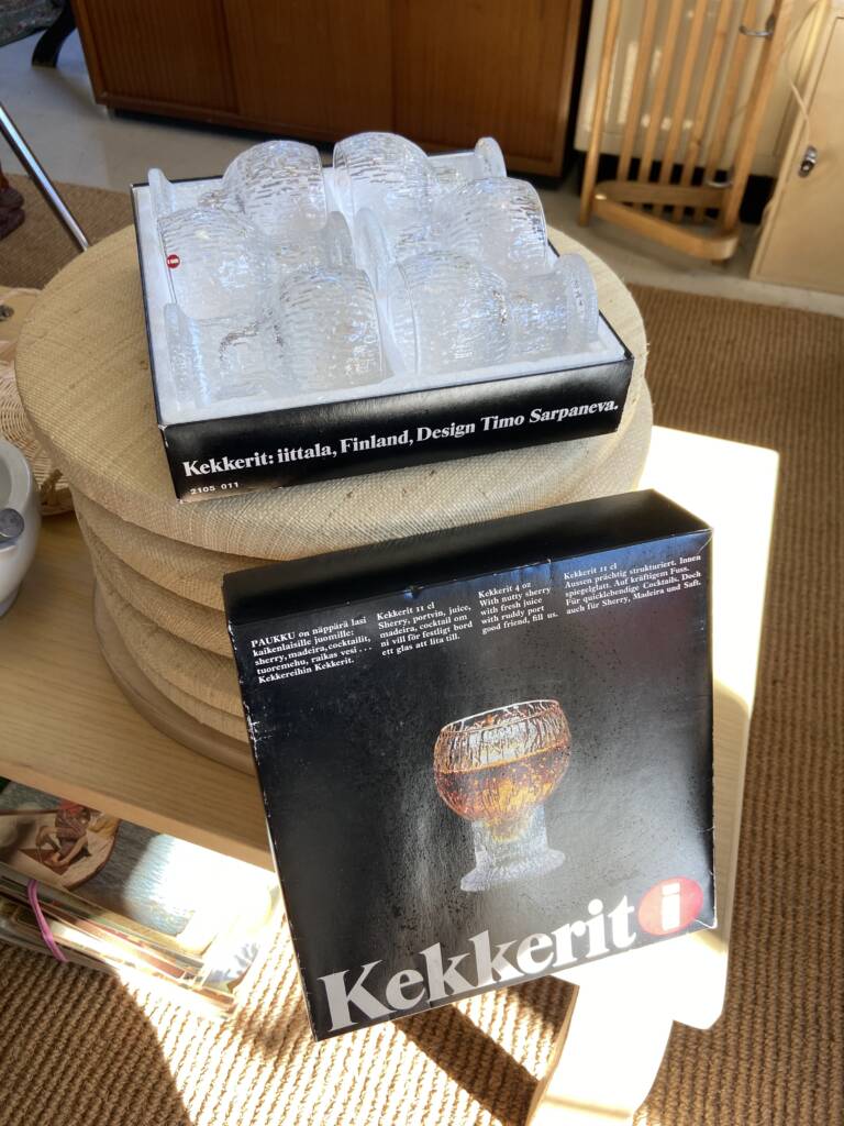 KEKKERIT LASIT | Antiikkiliike Wanha Elias